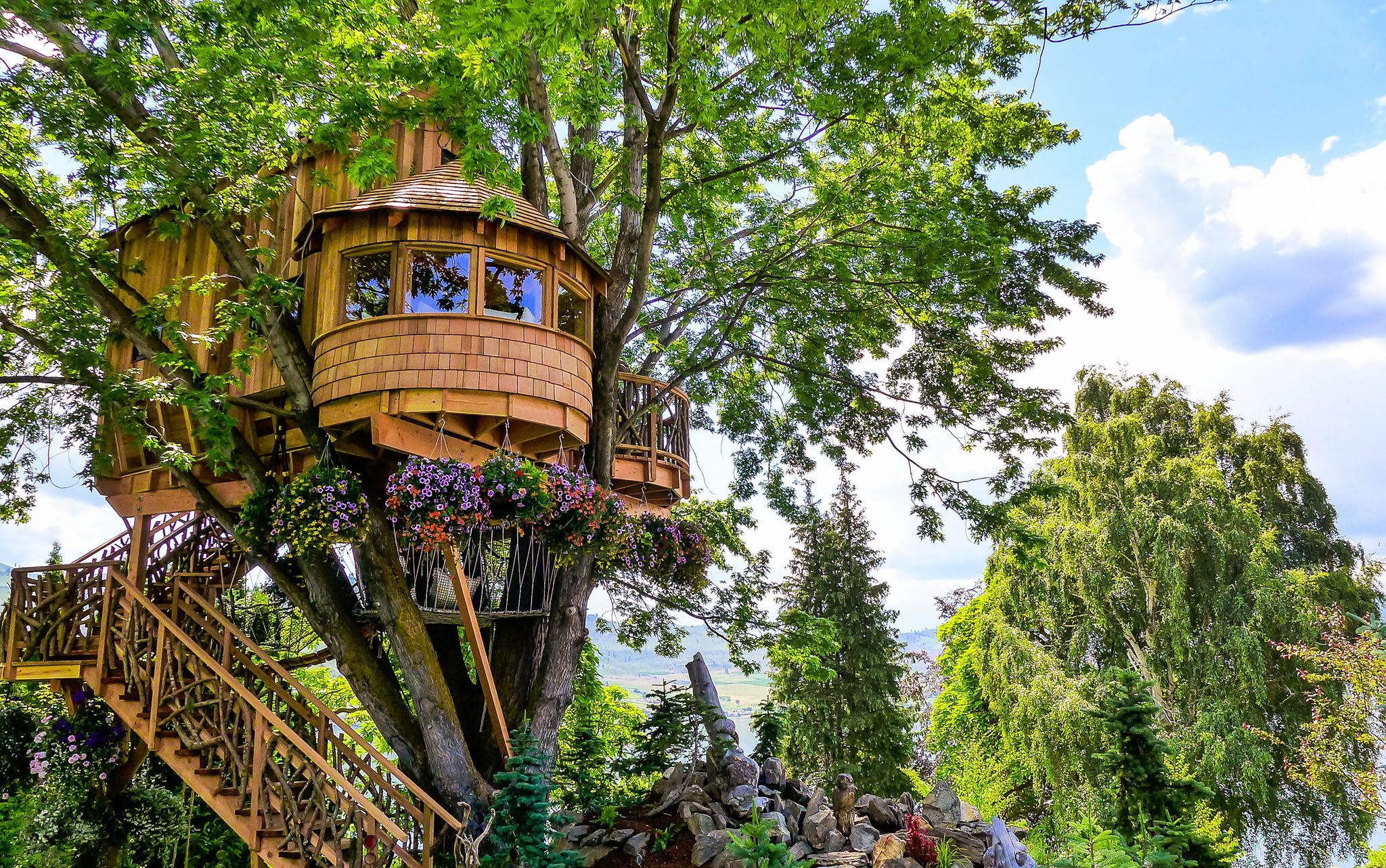 Relax Above It All in Treehouse Hotels | The Seattle Times