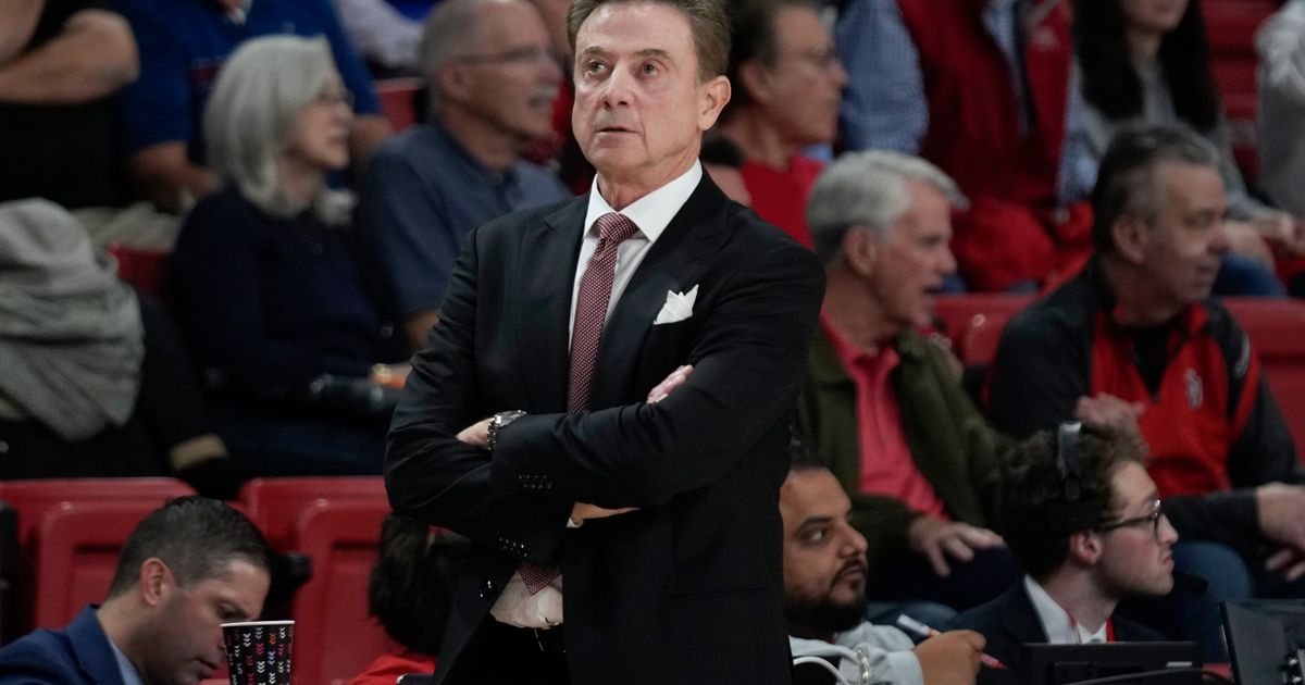Sword, bullhorn stolen from Hall of Fame basketball coach Rick Pitino’s ...