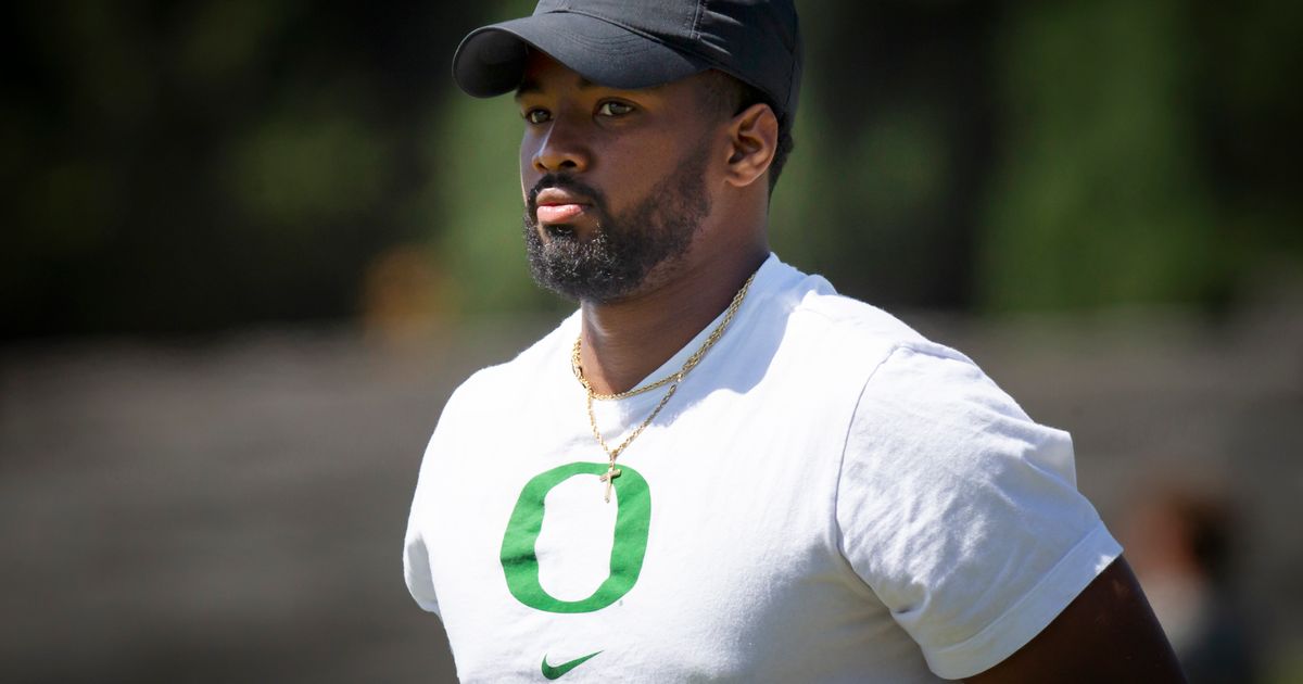 As college football evolves, so does the relationship between players ...