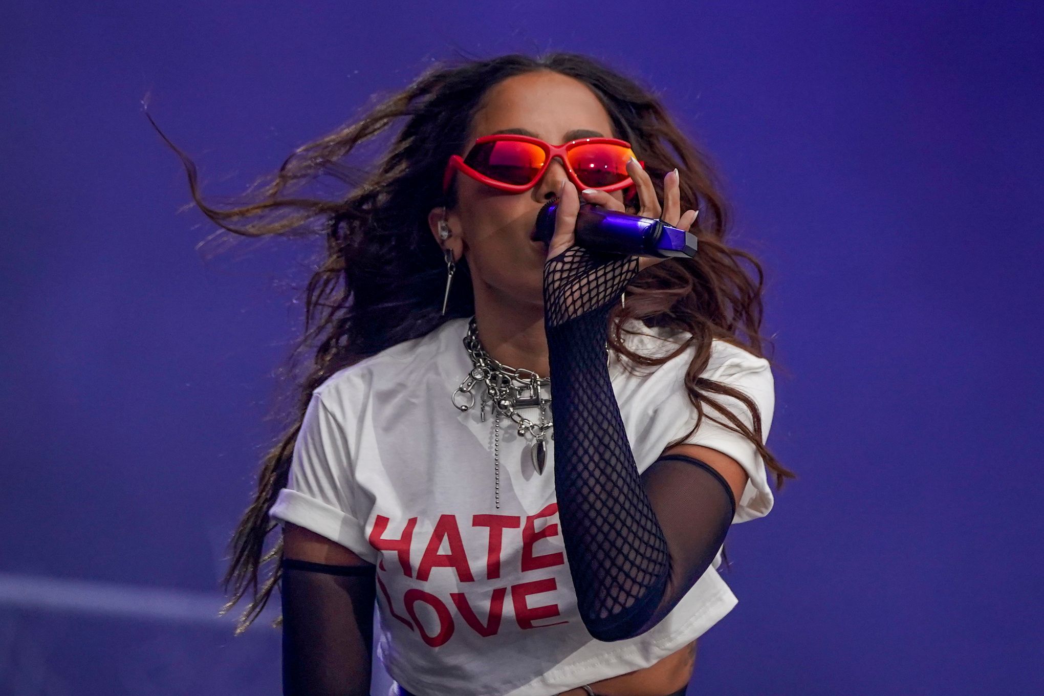 Brazilian Pop Stars Rio Pop Star Anitta Becomes First Brazilian To Top