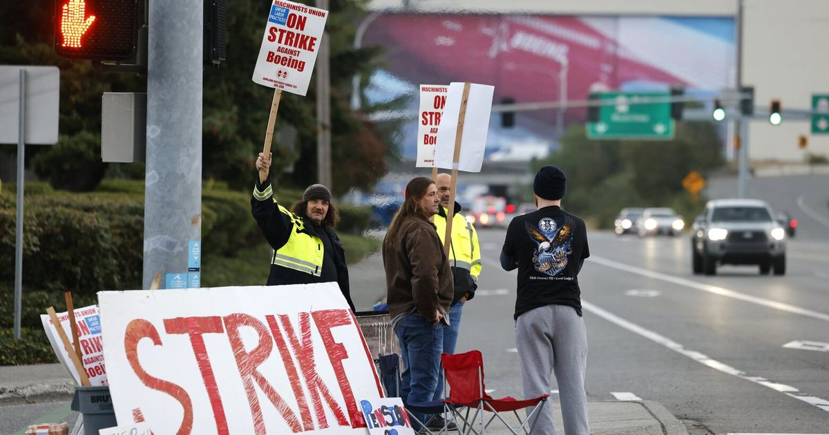 Machinists hit picket lines on Friday after rejecting contract offer ...