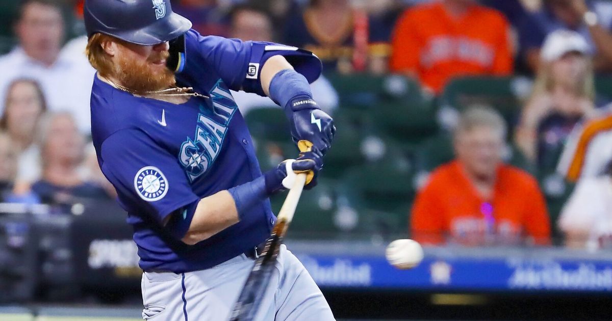 Mariners stave off elimination with 8-1 victory over Astros | The ...