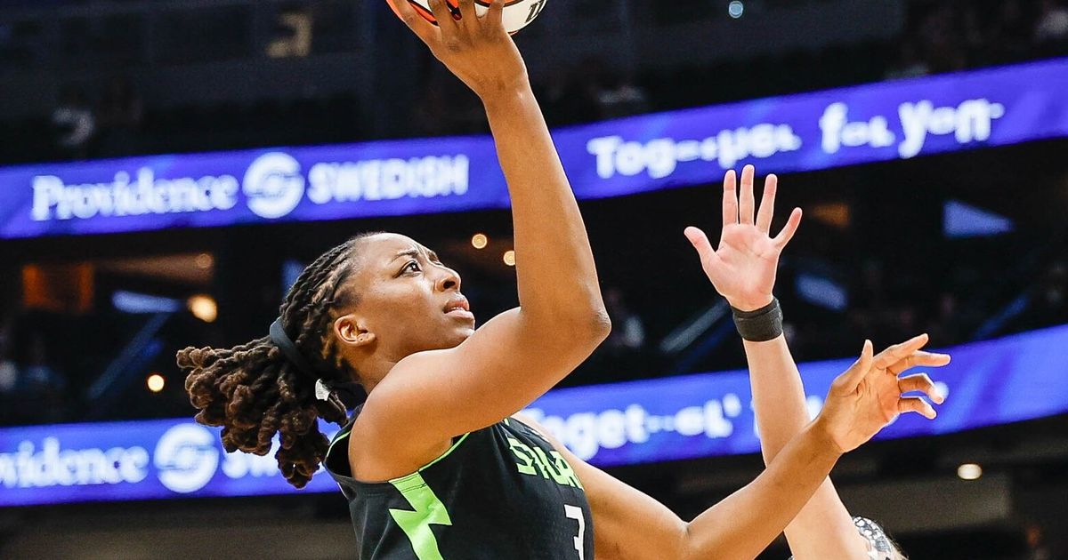 Storm officially re-sign All-Star forward Nneka Ogwumike | The Seattle Times