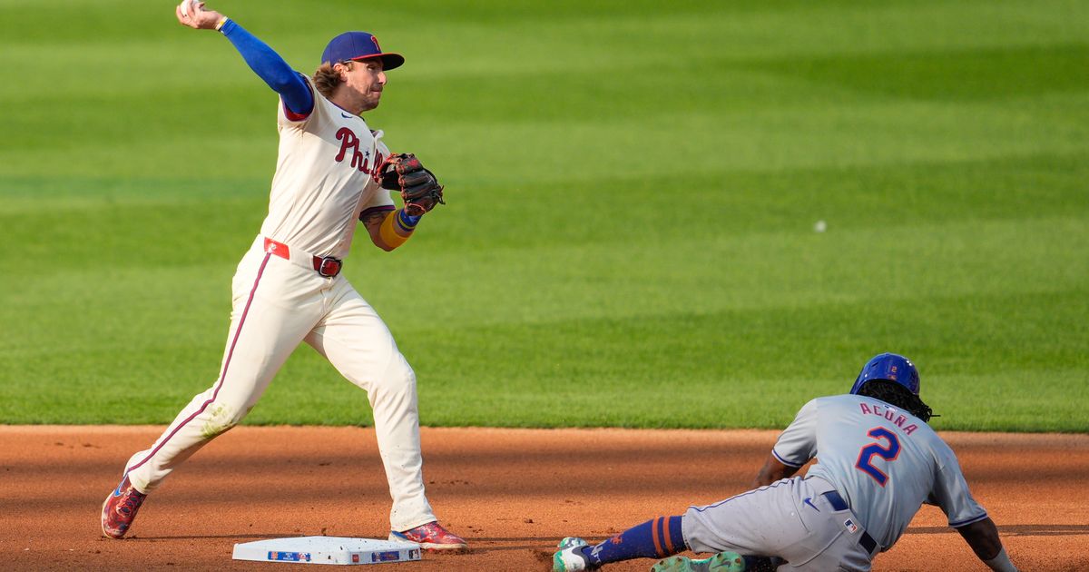 Infield prospect Luisangel Acuña gets 2 hits in big league debut with ...