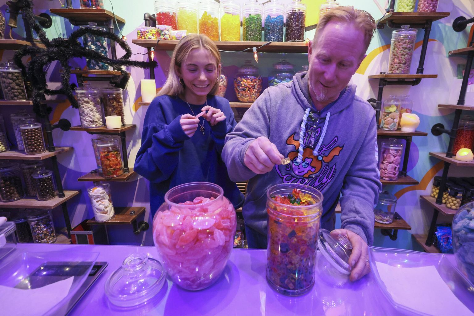 7 unique Seattle-area candy stores to indulge yourself this Halloween ...