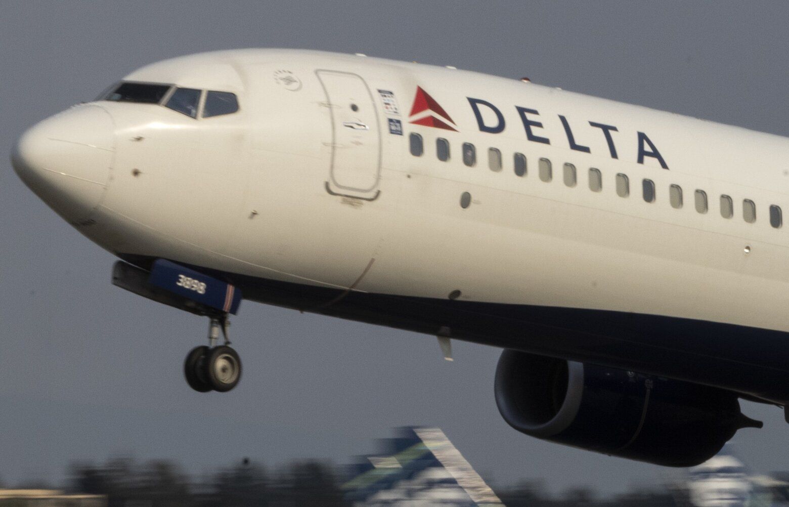 Stowaway who boarded New York-to-Paris flight will be sent back to US ...