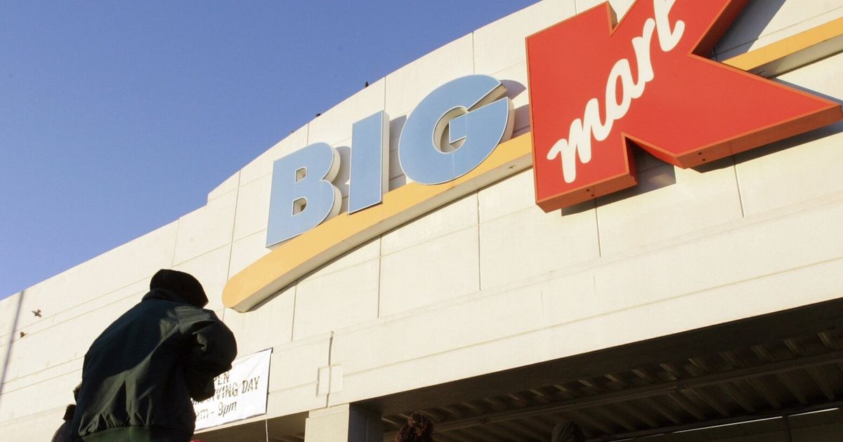 In a suburban Miami shopping center, Kmart’s last ‘Blue Light Specials ...