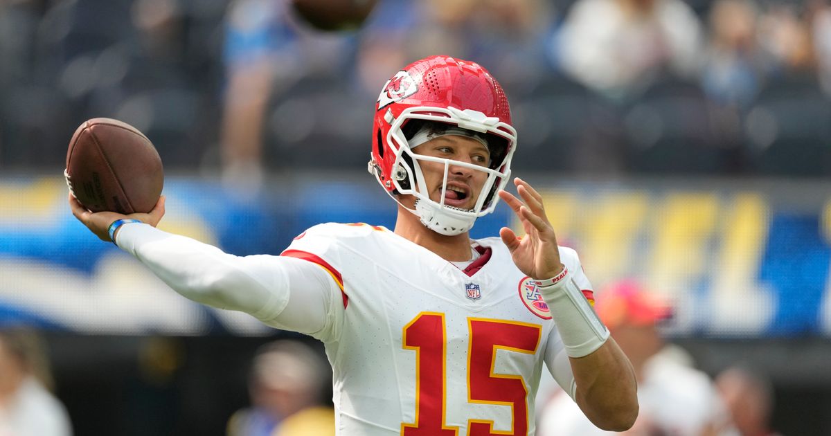 Patrick Mahomes and Bobby Witt Jr. come from shared backgrounds. Both ...