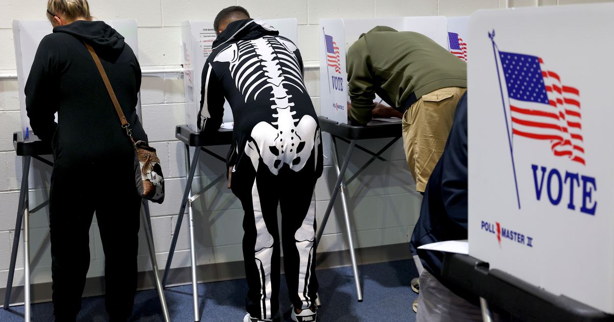 PHOTO COLLECTION: Election 2024 Early Voting | The Seattle Times