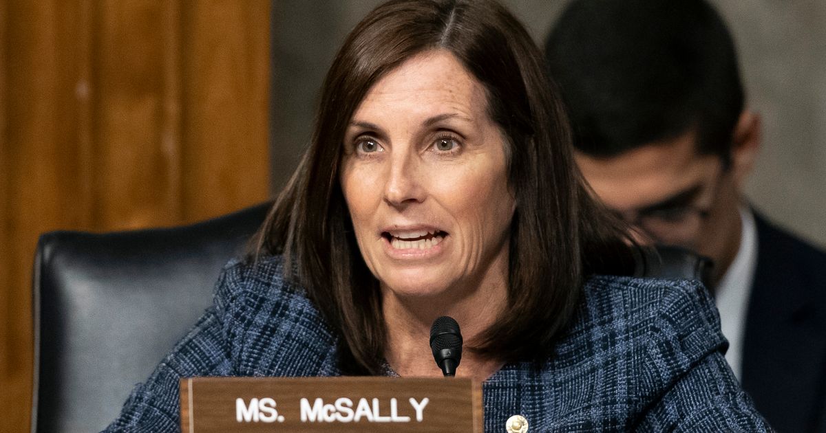 Man gets suspended sentence in assault of former US senator in Iowa ...