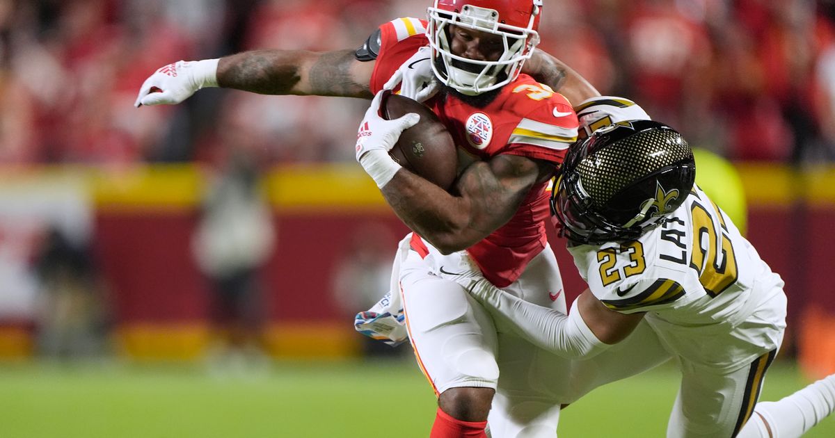 NFL trade deadline: Commanders acquire Lattimore; Lions get Za’Darius ...