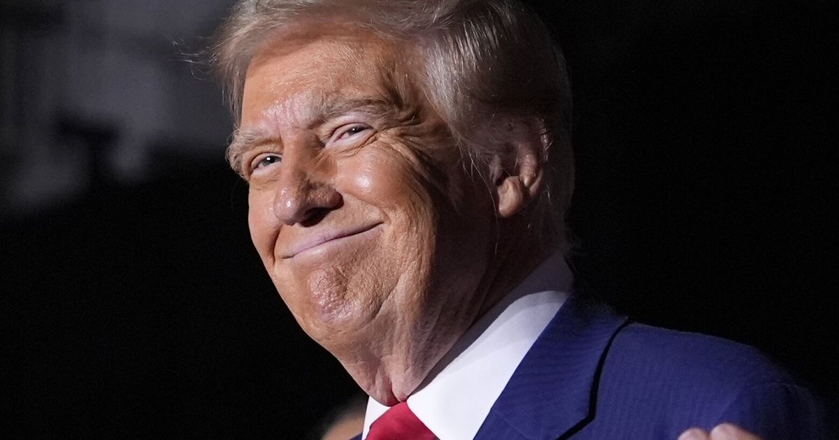 Trump meets with Arab Americans in Dearborn, Michigan, but top ...