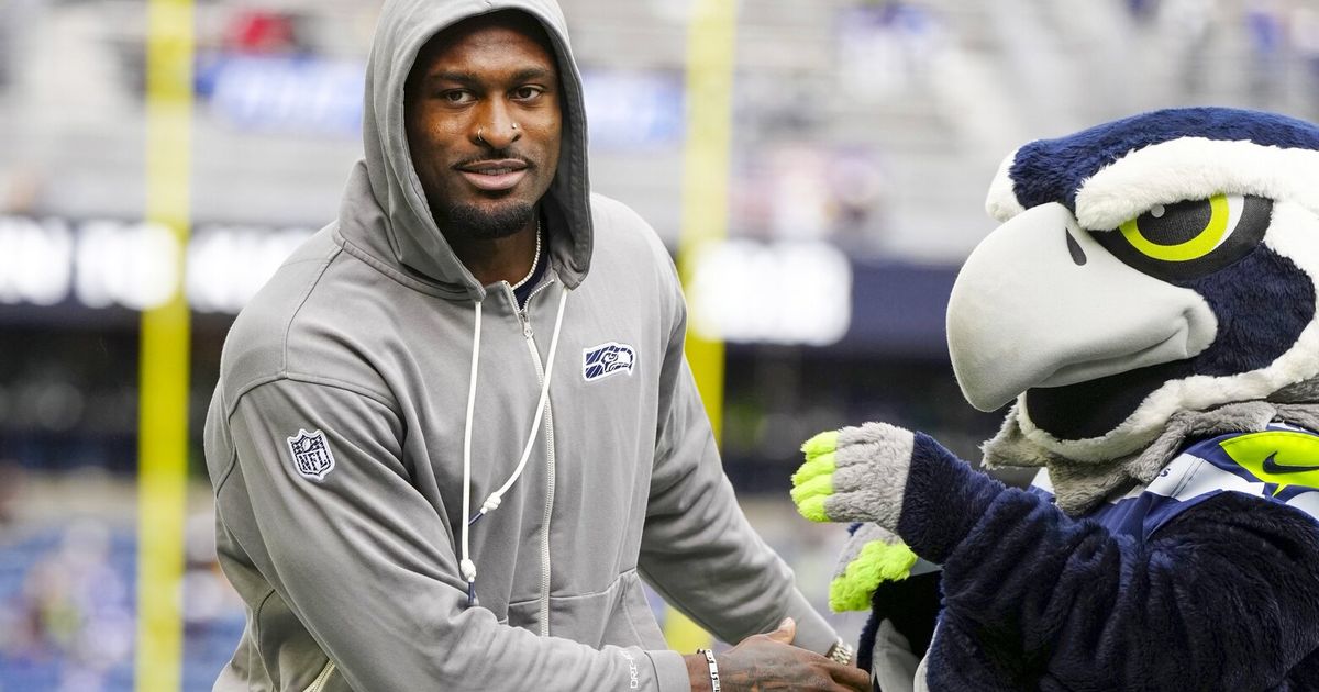 DK Metcalf, who missed 2 games, returns to Seahawks practice | Notebook ...