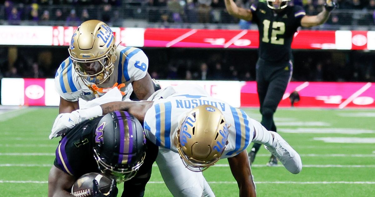 Photos: UCLA at UW on Friday Night Lights | The Seattle Times