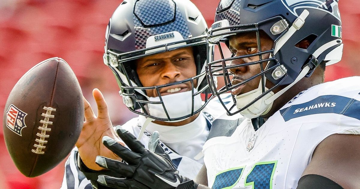 Seahawks’ new center Olu Oluwatimi proves up to task | Notebook | The ...