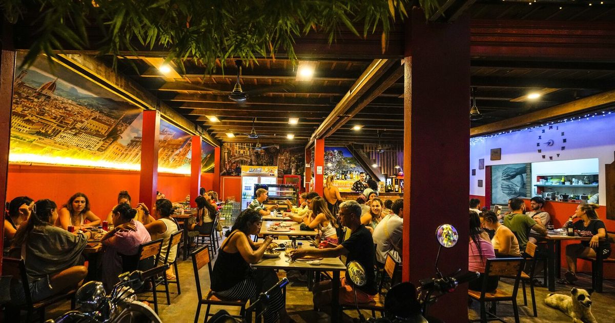 Alcohol poisoning in Laos leaves 2 tourists hospitalized | The Seattle ...