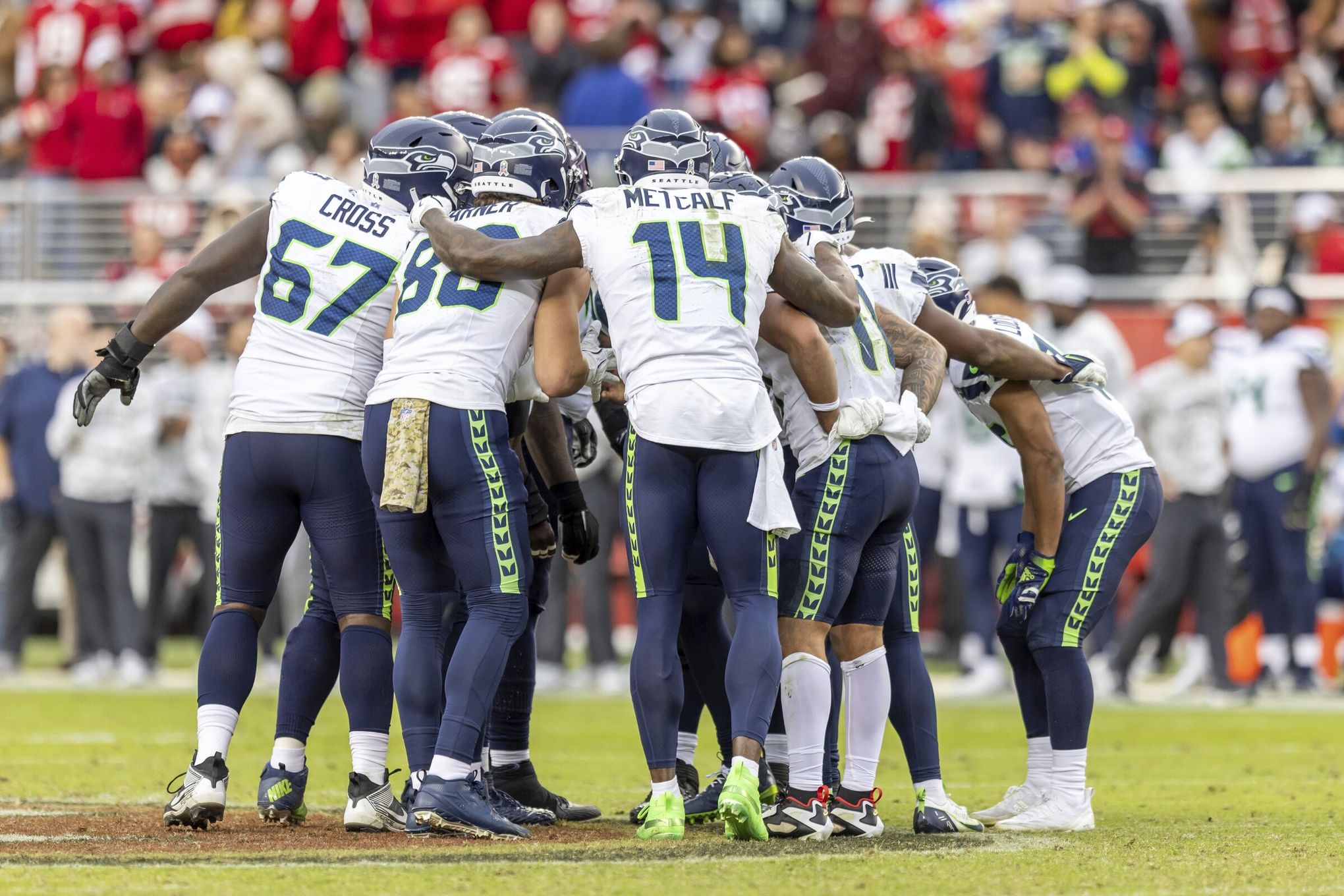Voetbalteam Huddle Seahawks Video: #Seahawks DT Leonard Williams