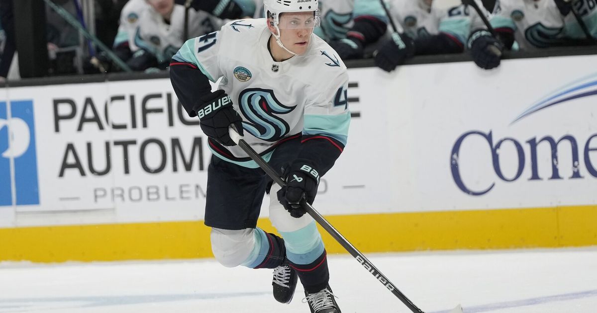 How Ryker Evans’ development is early bright spot for struggling Kraken ...