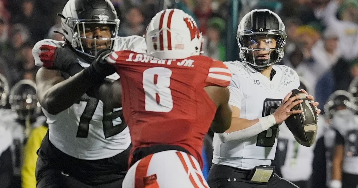 AP Top 25: Oregon is the unanimous No. 1 team again; Georgia is back in ...