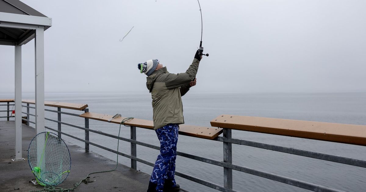 Winds top 70 mph north of Seattle, knocking out power for 78,000 | The ...