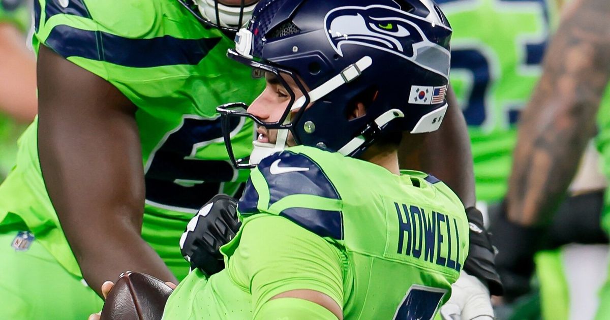 How far Seahawks’ playoff odds fell with loss to Packers | Four Downs ...