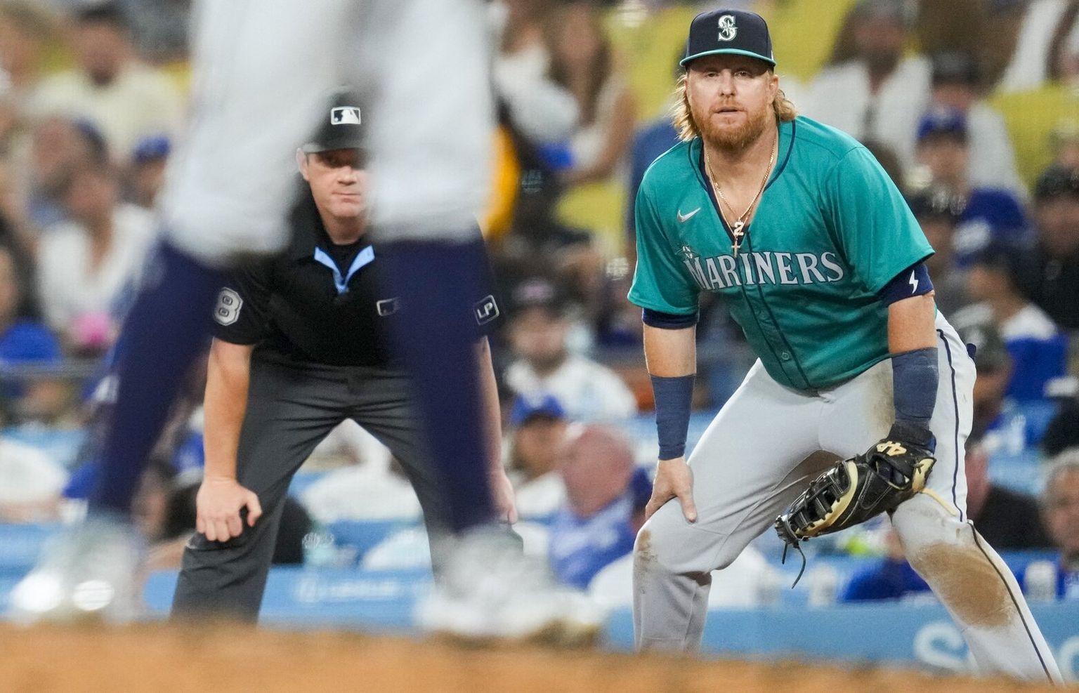 Mariners placing pennies above pennants is swaying yet another ...