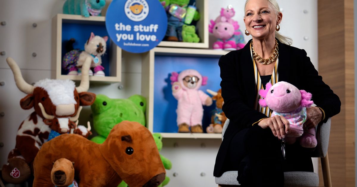 Capybaras take their turn as the holiday season’s ‘it’ animal | The ...