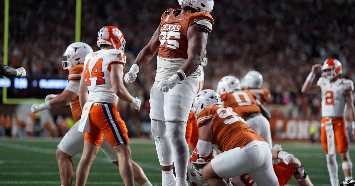 Texas beats Clemson 38-24, advances to face Arizona State in College ...