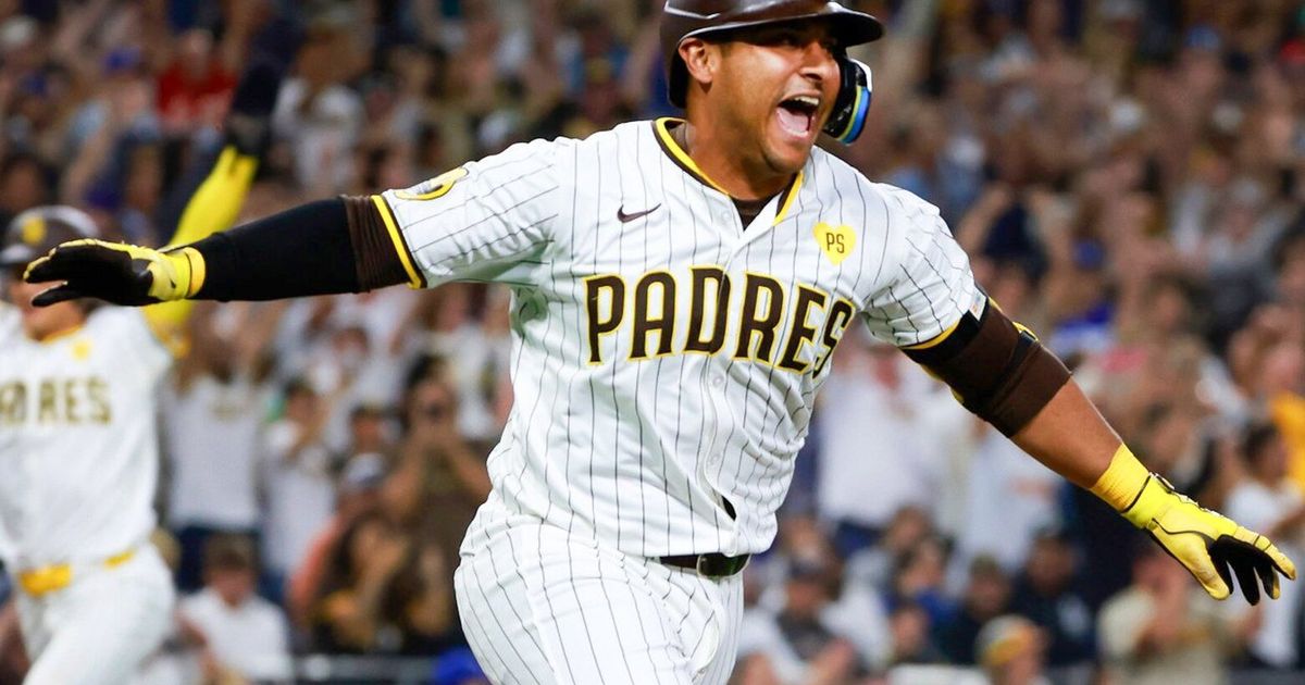 Mariners finally sign player, inking veteran infielder Donovan Solano ...