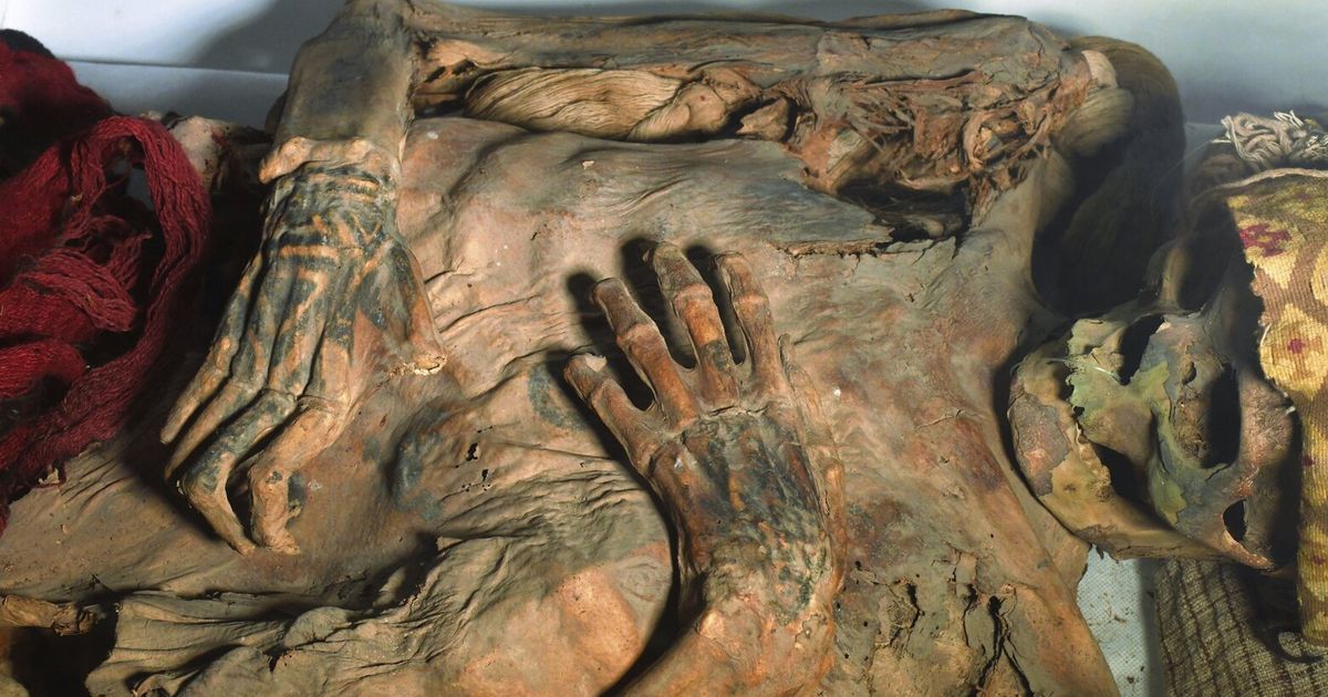 Lasers help archaeologists study ancient tattoos on Peruvian mummies ...