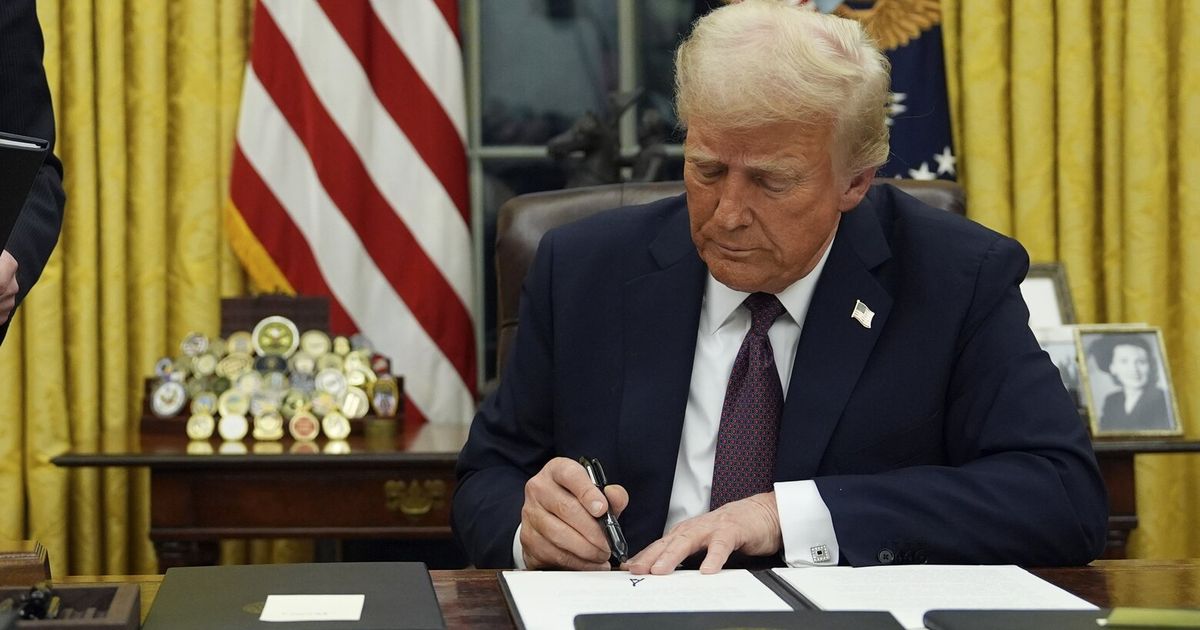 Trump administration withdraws support for transgender minors in ...