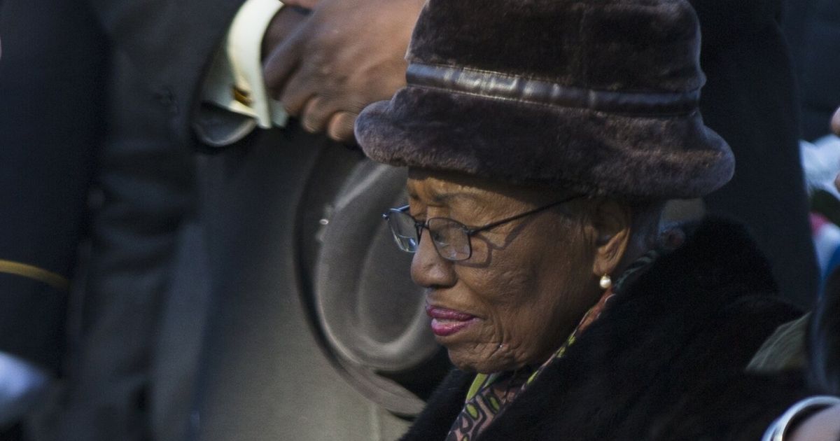 Nancy Leftenant-Colon, who was the first Black woman in Army Nurse ...