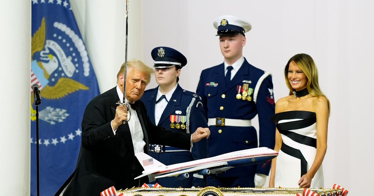 PHOTO COLLECTION: Trump Inauguration Commander in Chief Ball | The ...