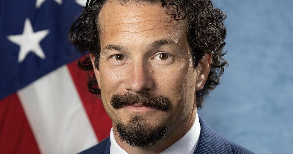 ‘Accidental’ FBI chief builds a following as agency’s defender | The ...