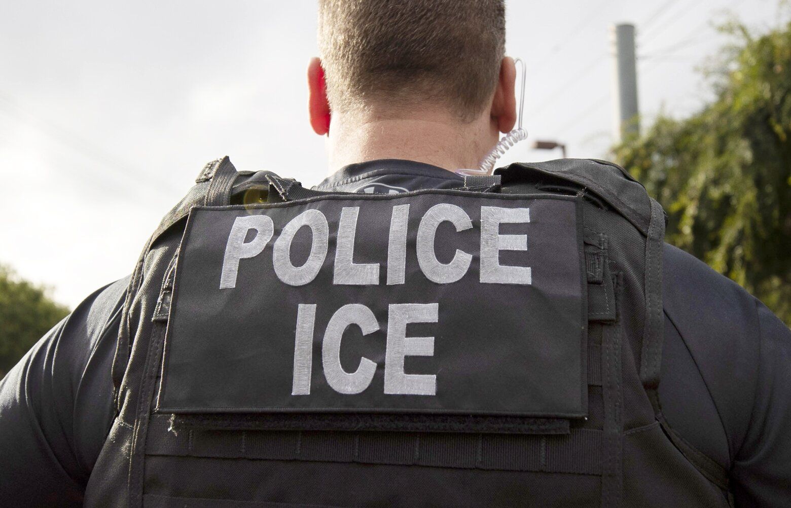 Masked ICE agents reportedly arrest 3 on Seattle’s Aurora Avenue North ...