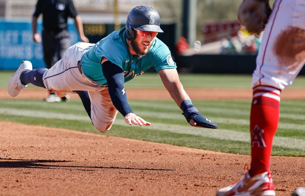 New Mariner Rowdy Tellez promptly faces Bryan Woo in live BP session | The Seattle Times
