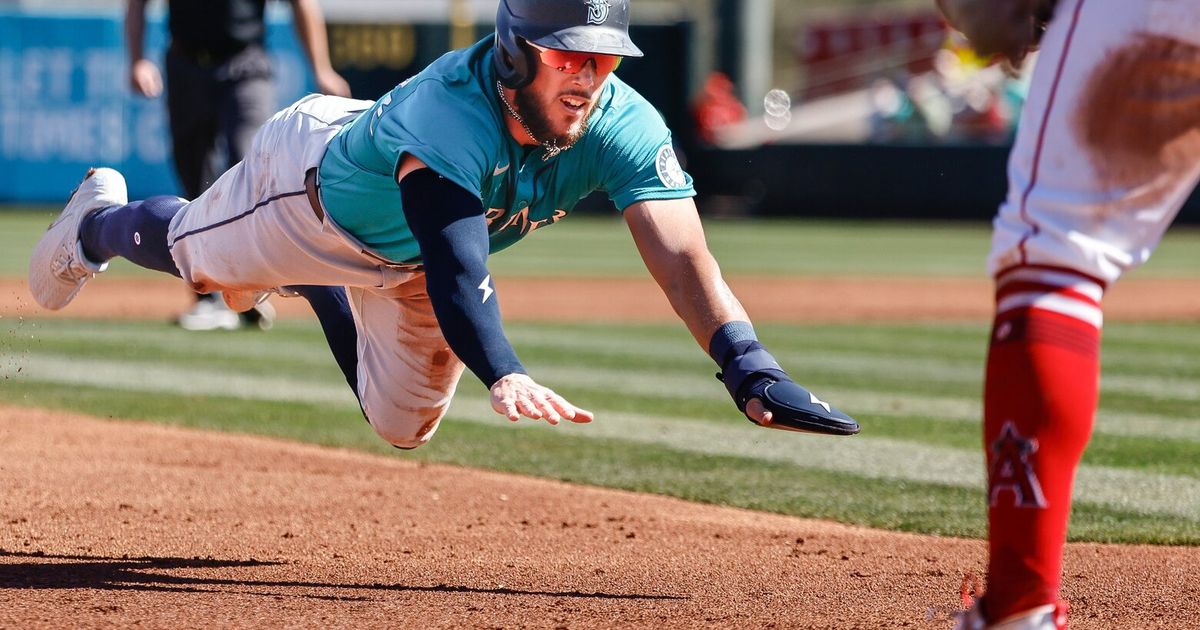 Mariners lose sloppy Cactus League game to Angels on walkoff error ...