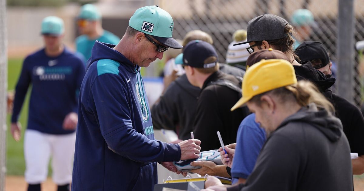 Sights and sounds from Day 1 of Mariners spring training | The Seattle ...