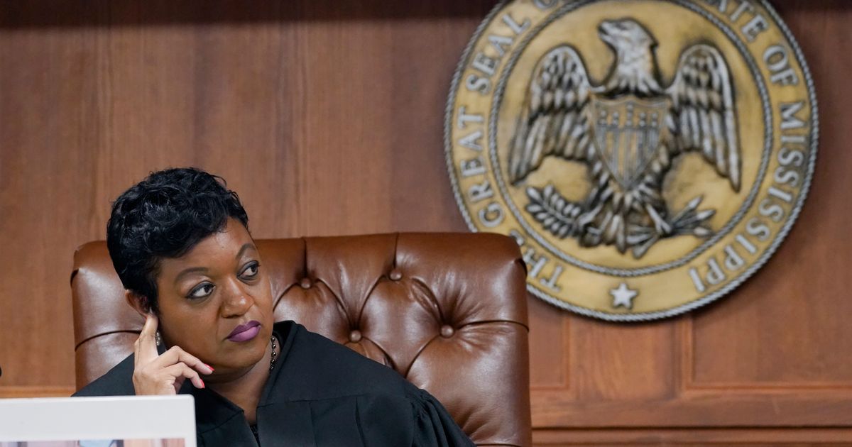 A Mississippi judge ordered a newspaper to remove an editorial. Press ...