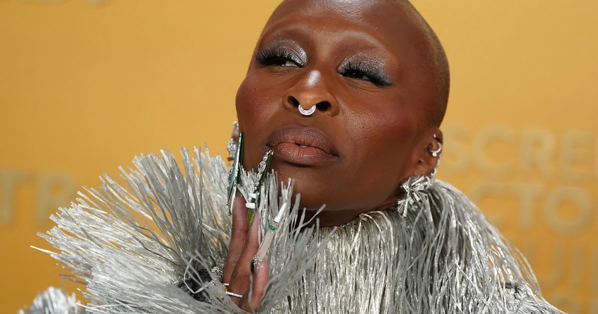 PHOTO COLLECTION: 31st Annual SAG Awards – Arrivals | The Seattle Times