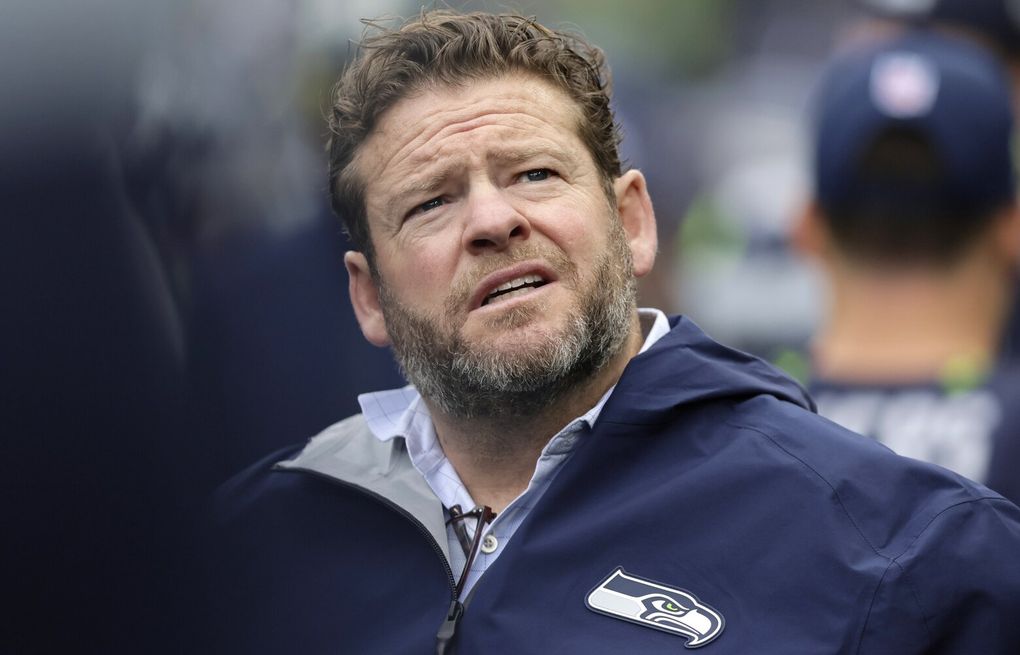 Seahawks sign edge DeMarcus Lawrence to add to their pass rush | The ...