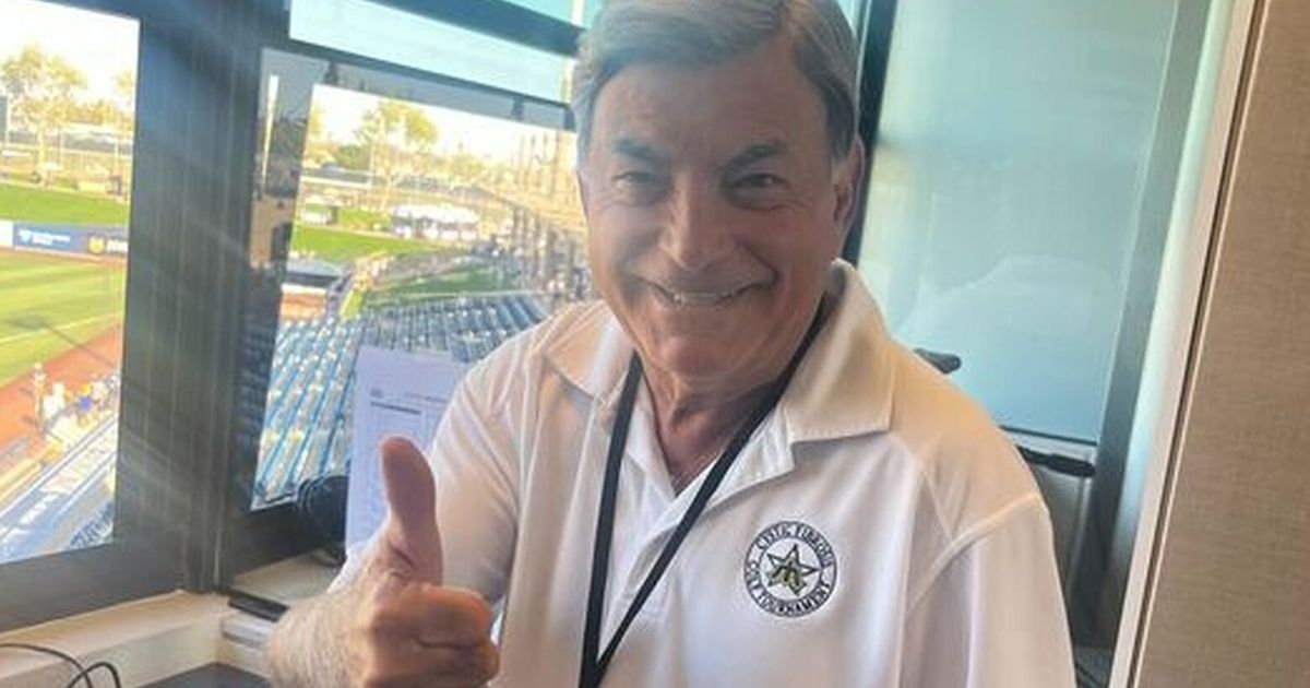 Mariners broadcaster Rick Rizzs all smiles after scary foul ball ...