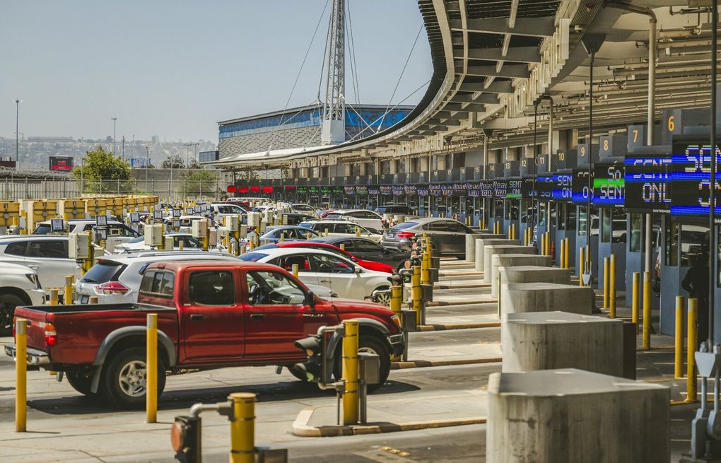 Tourist detentions at the U.S. border: What international visitors ...