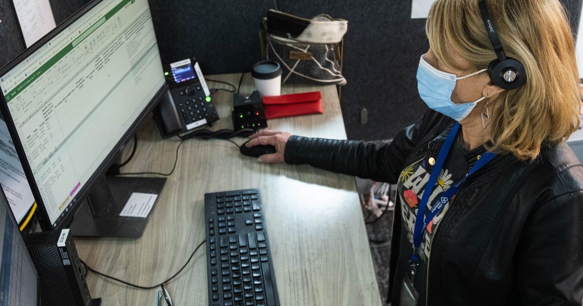 What could federal mental health cuts mean for Washington’s 988 system ...