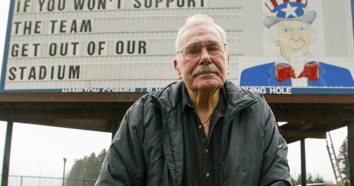 WA ‘Uncle Sam billboard’ property being sold | The Seattle Times