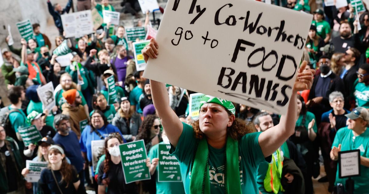 WA union marches into state Capitol as budget bargaining boils over ...