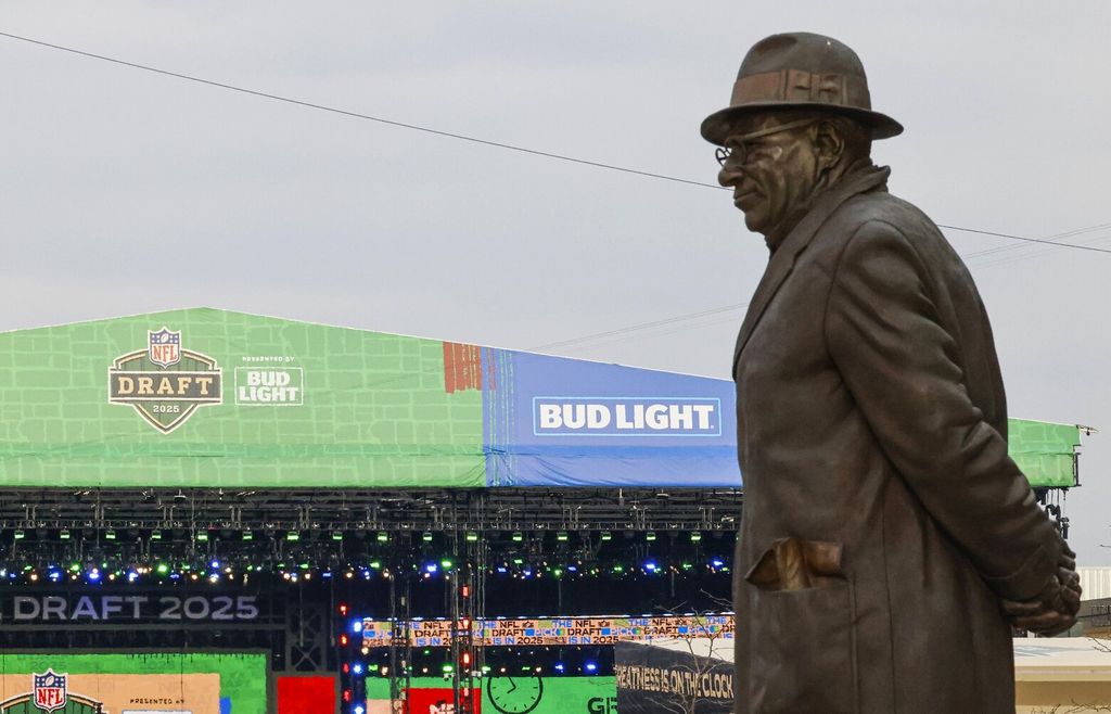 Seahawks adding new ‘Rivalries’ uniform combo to their rotation | The ...