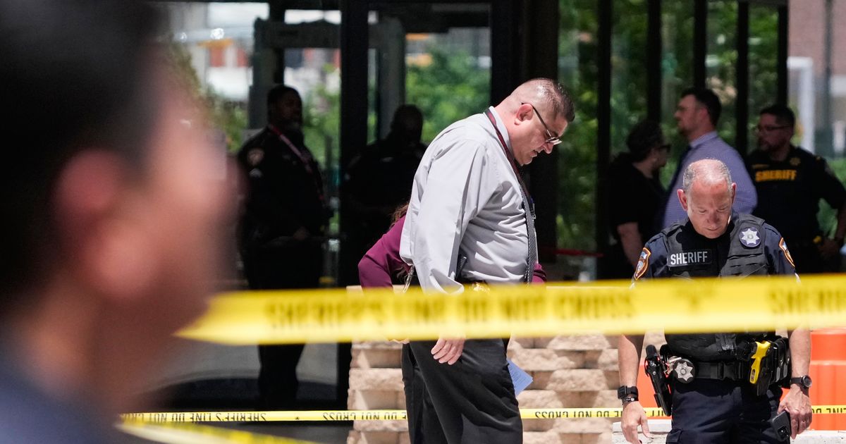 Texas deputy wounded, suspect held in shooting outside Houston ...