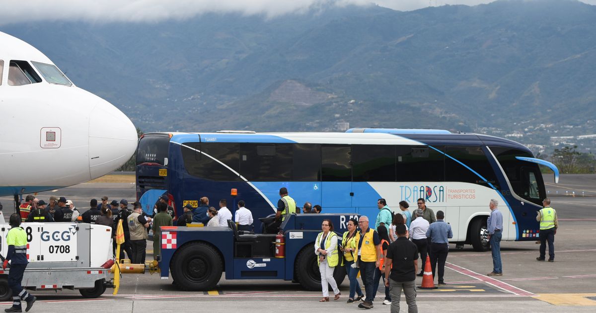 Costa Rica will give migrants deported from the US permits to stay in ...