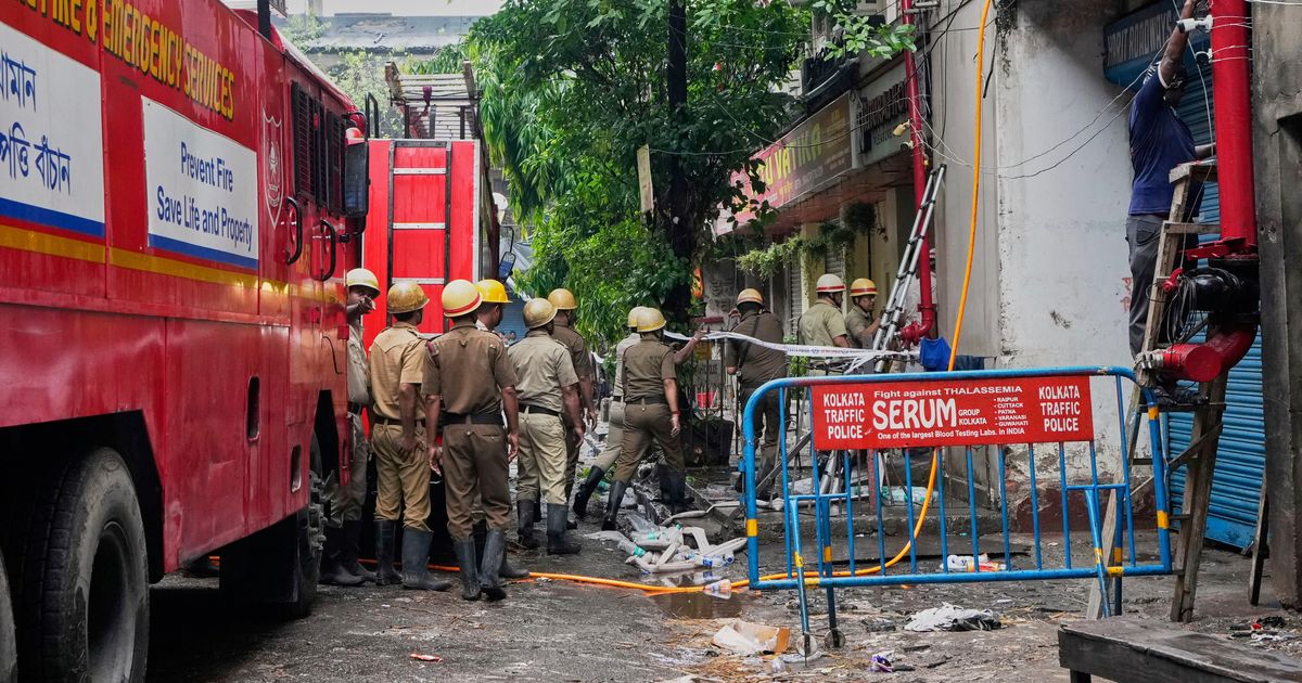 Fire tears through hotel in eastern Indian city of Kolkata, killing at ...